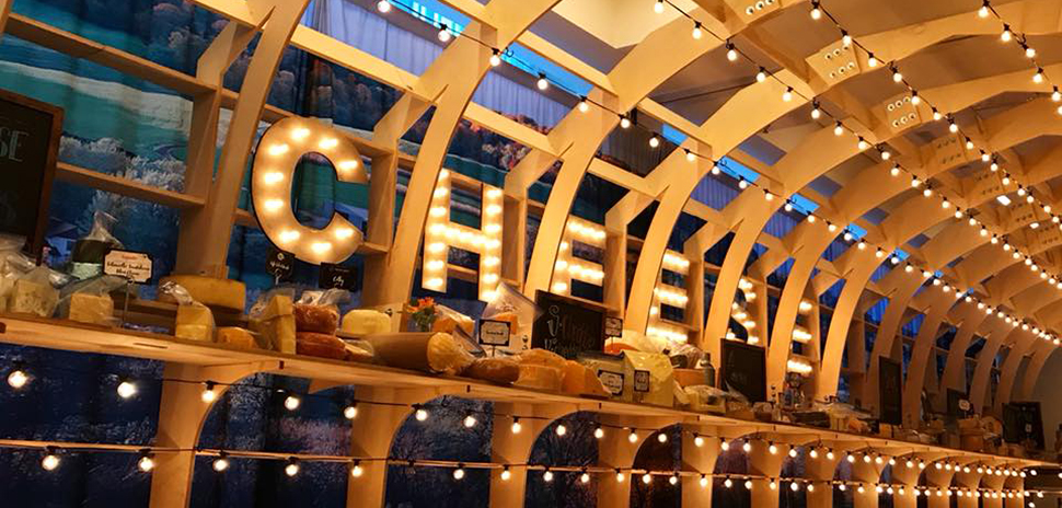 Better Block Helps Churn Up Crowds for World's Largest Cheese Board ...